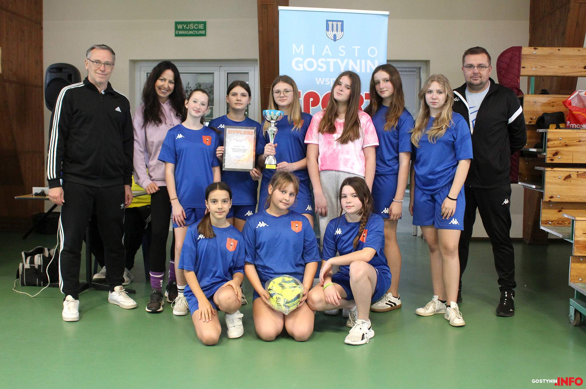 SP Pacyna najlepsza w halowym futbolu [ZDJĘCIA+WYNIKI]